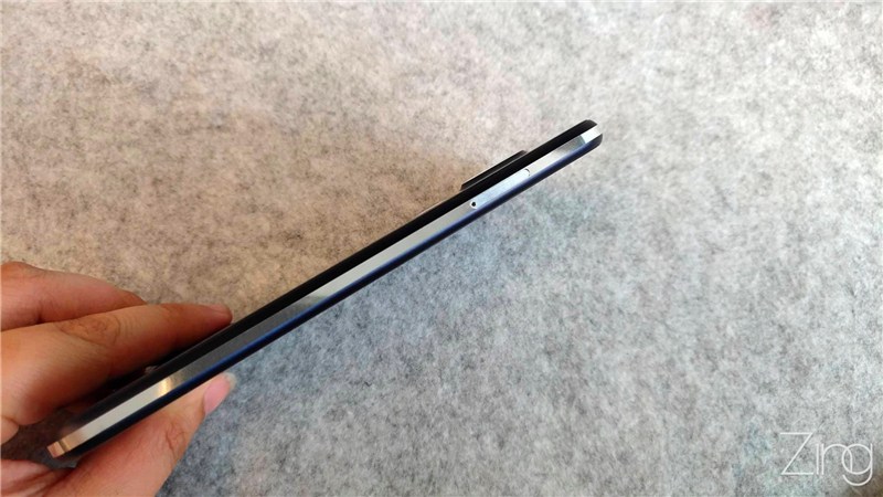 Nokia8117 - Zing Gadget